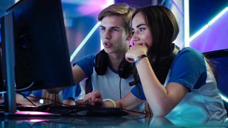 Why Esports in Schools Is a Good Thing - ViewSonic Library