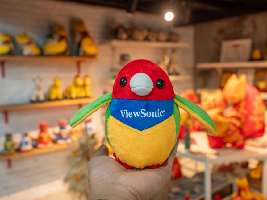 The Handmade ViewSonic Finches by Disability Community